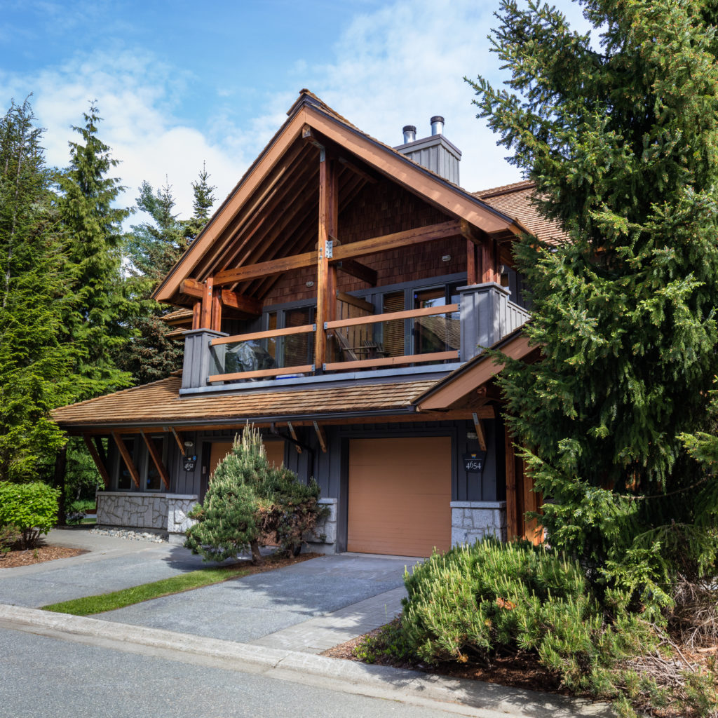 Multi unit complex, Whistler - liquid studios